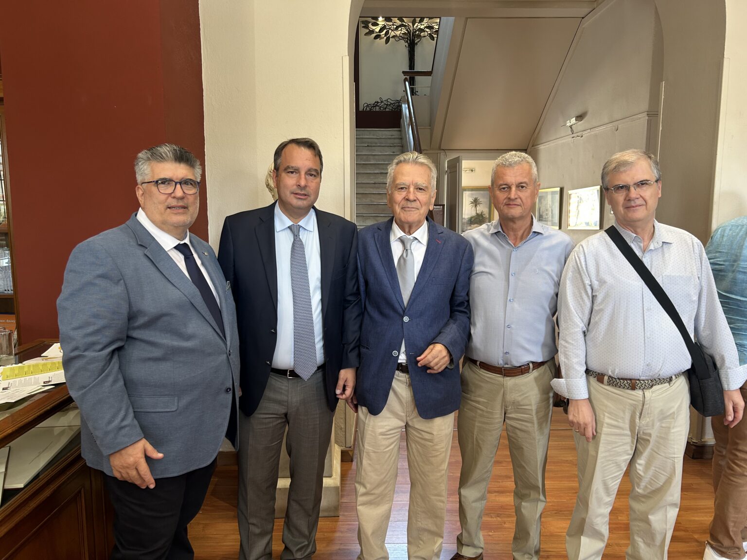 Οι Ναυπάκτιοι της Αττικής τίμησαν την προσφορά του Χαράλαμπου Δημ ...