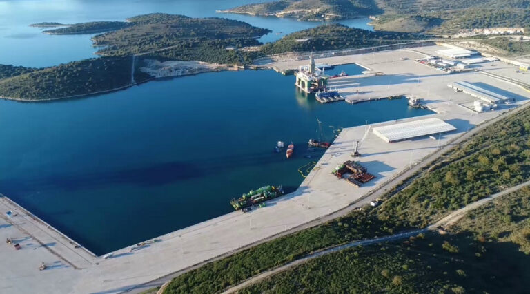 «Πράσινο φως» για τουριστικό λιμάνι με mega yachts στη ΝΑ.ΒΙ.ΠΕ στο ...